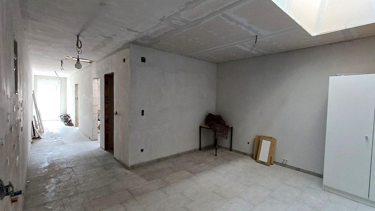 einmalige Gelegenheit -Objekt mit 2 WE, 12 Gästezimmern, Restaurant, Bar